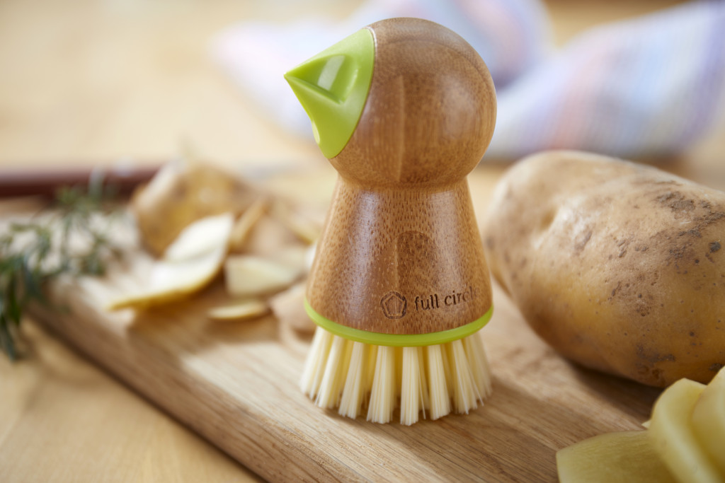 Full Circle Tater Mate Eye-Removing Potato Scrubber - Chef's Complements