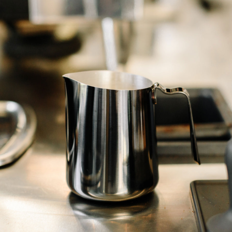 Fellow Milk Pitcher 523ml | 2 Colours